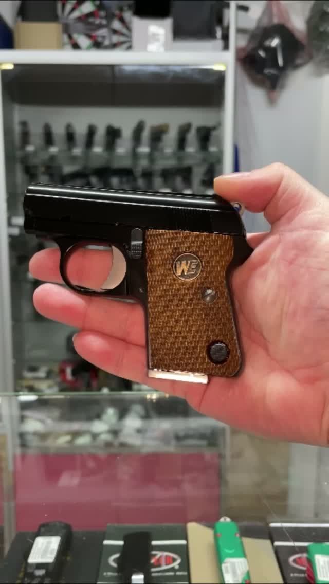 Страйкбольный пистолет WE Colt .25 Black