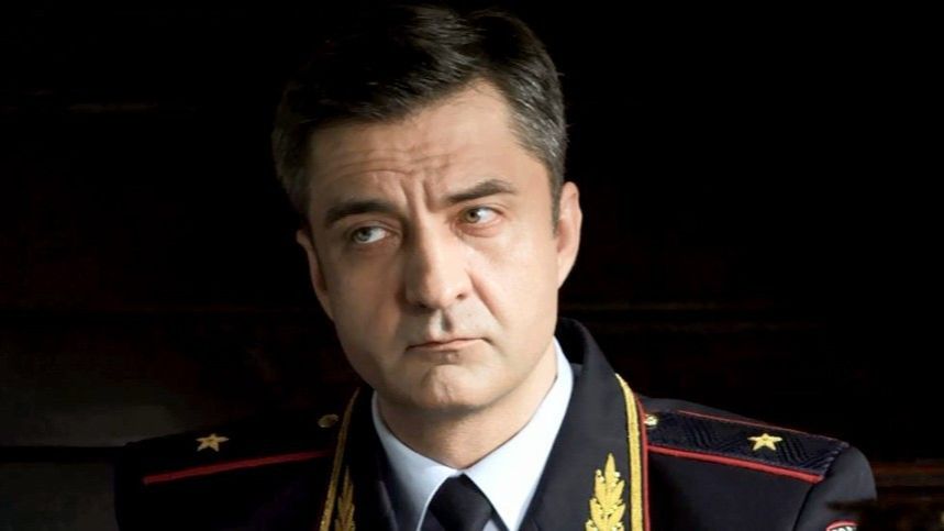 СЦЕНА ИЗ СЕРИАЛА ШЕФ-2 (в гл.роли А.Чубченко) реж.Олег Ларин