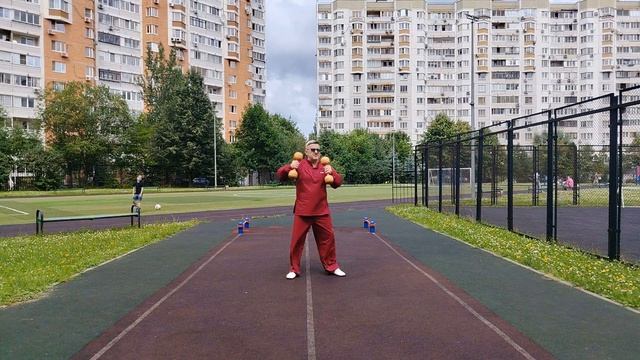 Фитнес упражнения с деревянными гантелями весом 1.0 кг (11)
