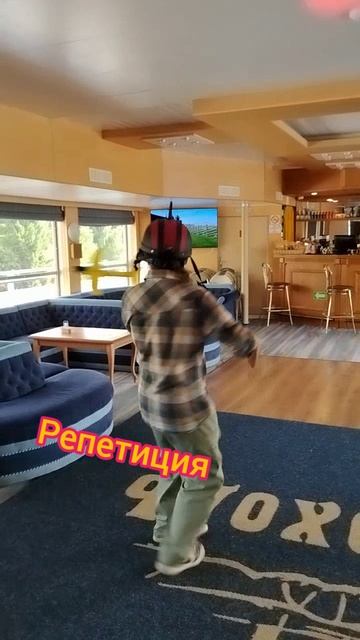 Репетиция артиста на теплоходе