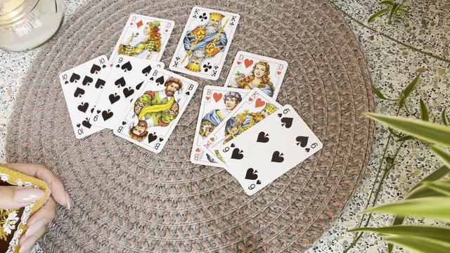Крестовый король. Что у него в жизни? Гадание на игральных картах