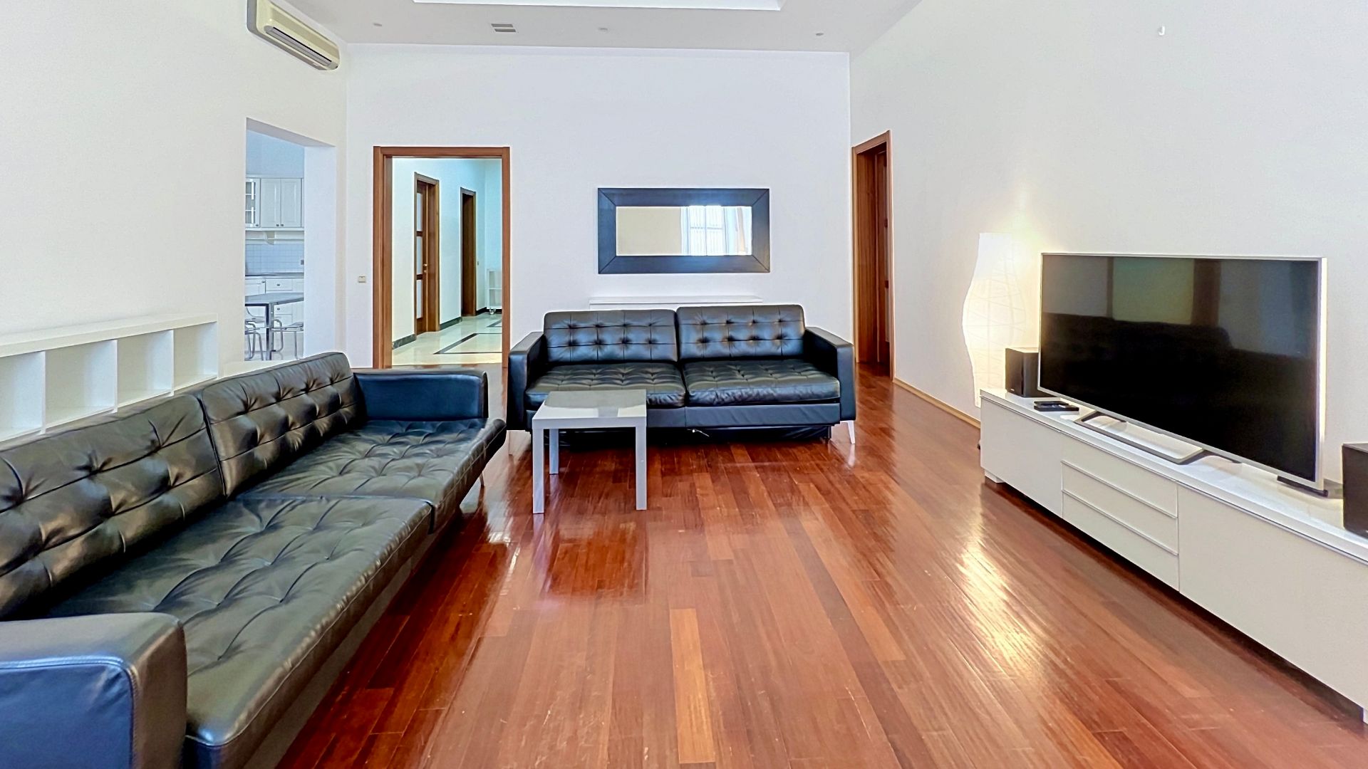 Уникальное предложение! Аренда 4-комнатной квартиры, 150 м² (ID 15278)