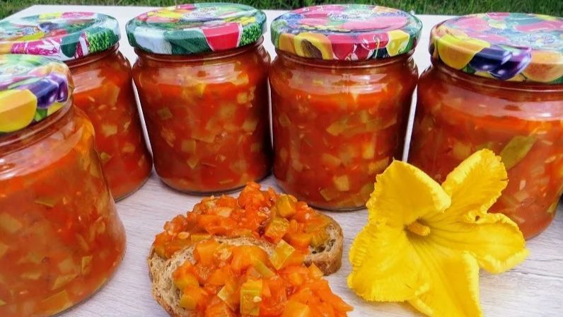 Кабачки вкусная и пикантная закуска на зиму.
