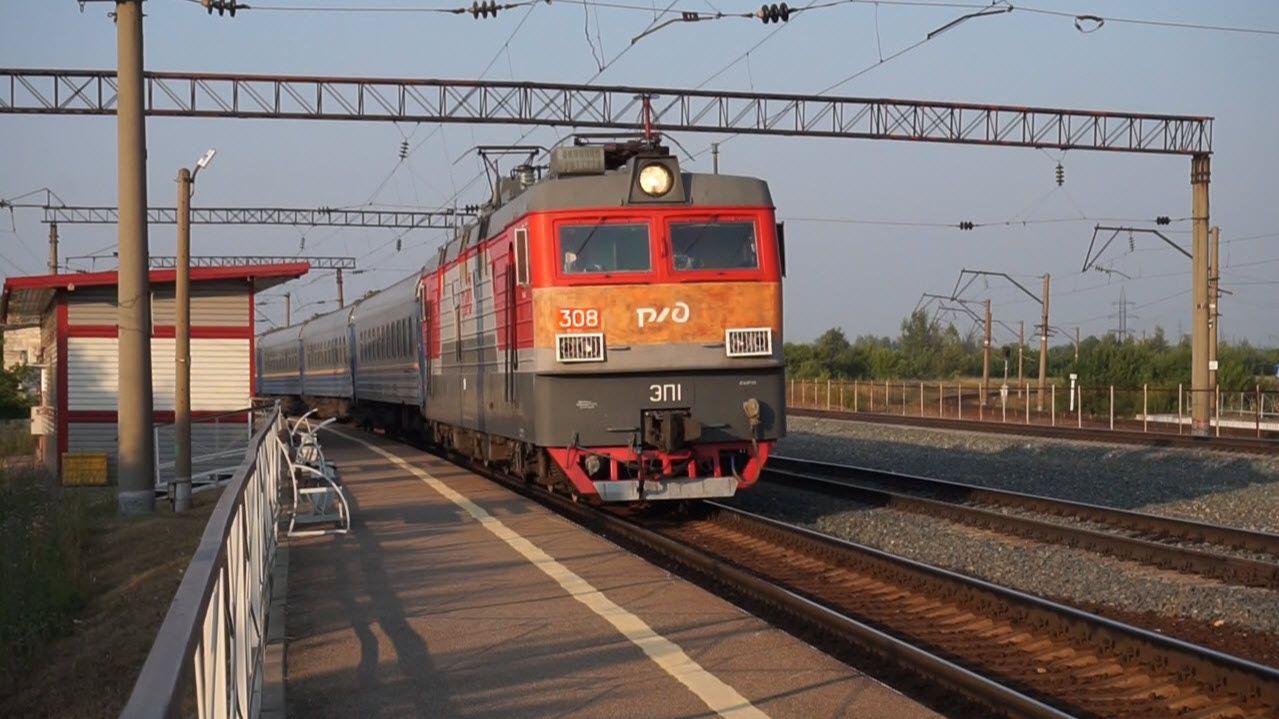 Электровозы ЭП1