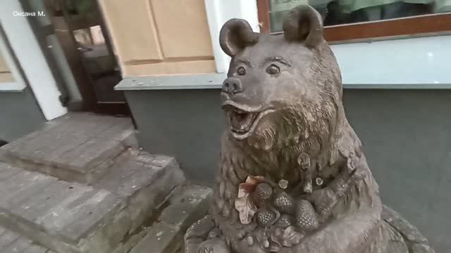 Приехали в Великий Новгород. 9 июля. В отеле ем рыбку снеток под малиновый напиток 🤗