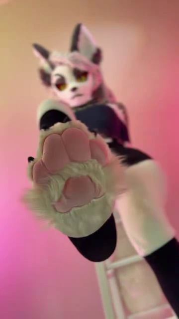 Косплэй Луны (Loona) из "Адский Босс" (Helluva Boss). #cosplay #furrysuit #kigurumi #kigurumimask