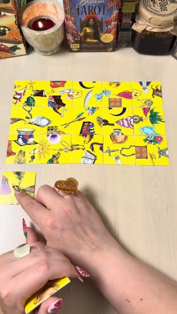 Кто вам скоро поможет? #расклад #tarot #гаданиетаро