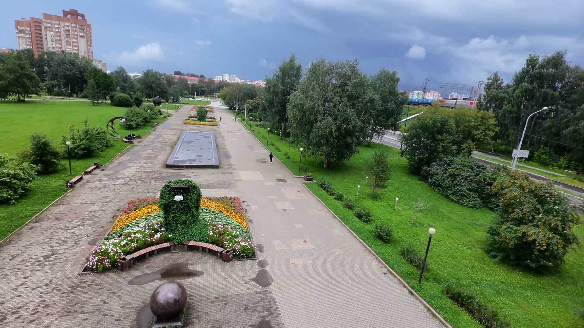 В саду имени 250-летия Перми