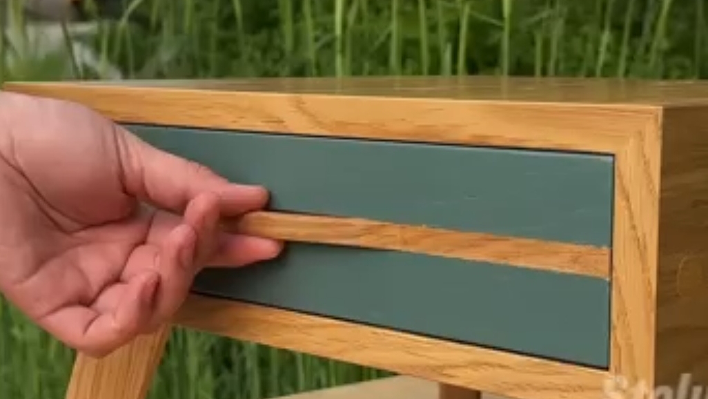 Ручка из пропаренной рейки.