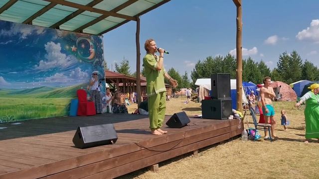 Андрей Крамолин на фестивале Планета Любви - 2026 с песней Знаки