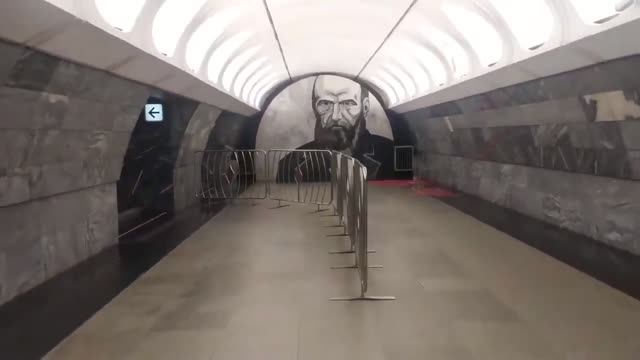 Станция метро Достоевская интерьер, пассажиры, поезд Москва Фрагмент 41