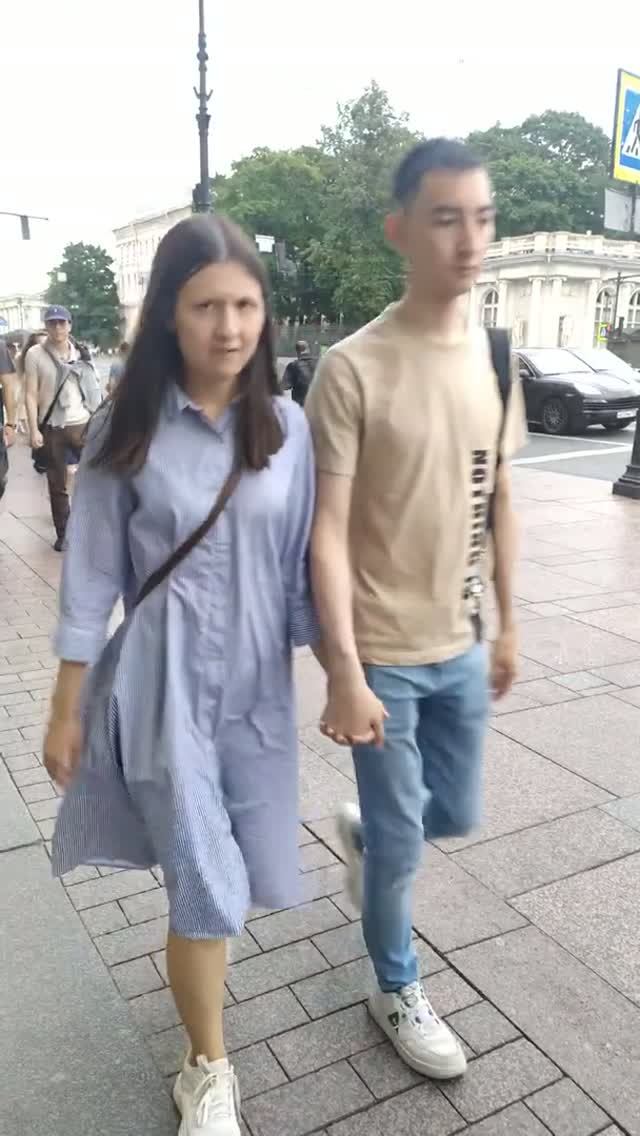 Кажется дождь собирается... Ленинград (Санкт-Петербург), Невский проспект Фрагмент 5А