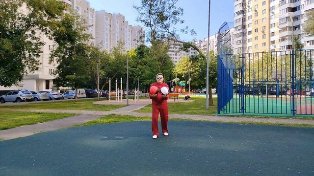 Упражнения с шарами Тайцзи (4)
