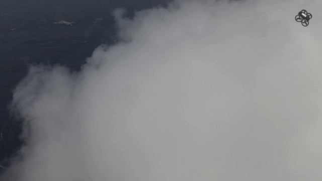 Полетели навстречу кучевым облакам!