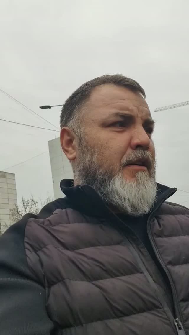 Дмитриченко на каршеринге