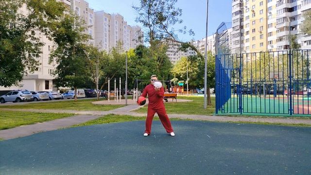 Упражнения с шарами Тайцзи (2)