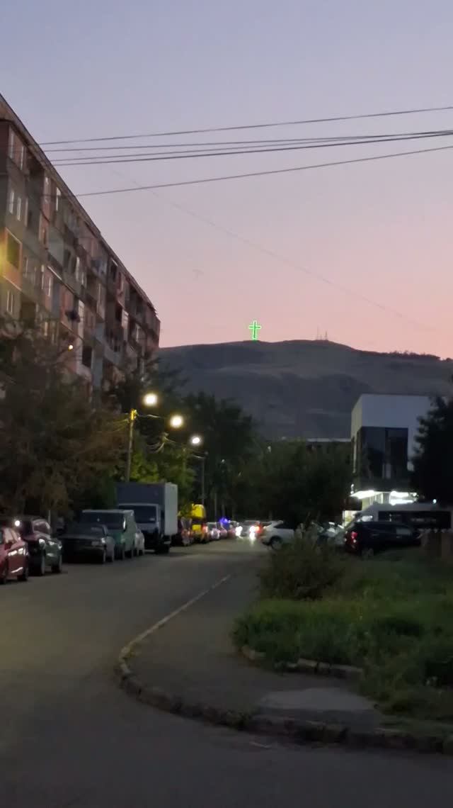 Вечер на улице Кучишвили в Рустави (Грузия) 19.07.2026