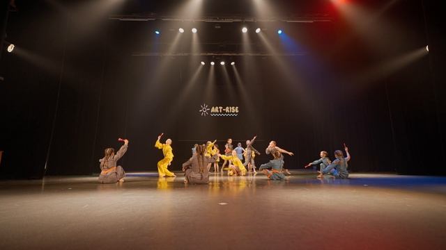 21. Хореографический коллектив «Абсолют» 8-10 лет  Козловцева Алёна, педагог - Лопатина Полина Изнан