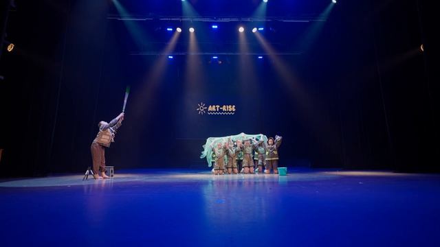 28. Хореографический коллектив «Притяжение» (гр. 31 Горизонт) Савельева Надежда, педагоги Лопатина П