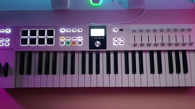 Madonna - Vogue (Cover) | 90s Dance Pop Classic on MIDI Keyboard
