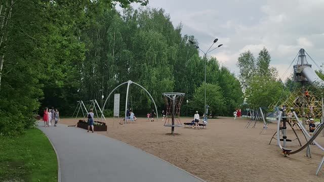 Парки и Рощи