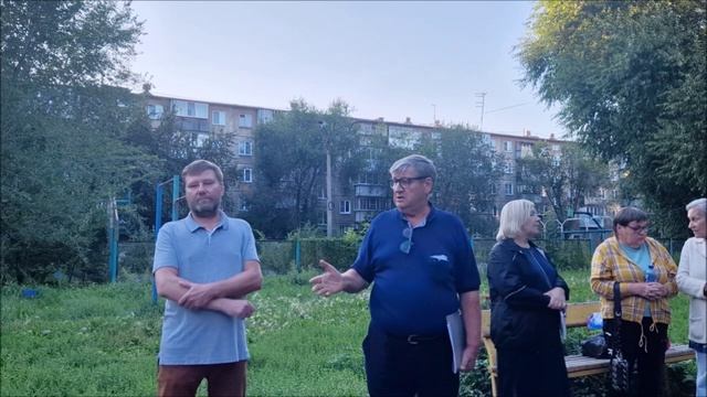 Салютная 2