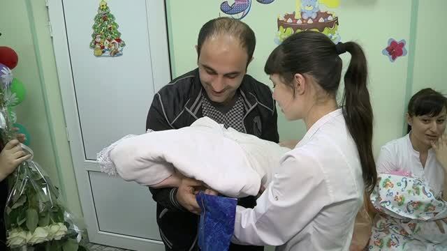 Выписки из роддома
