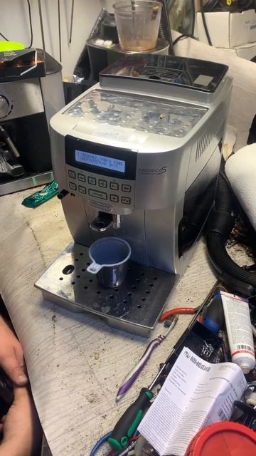 Ремонт кофемашин Delonghi