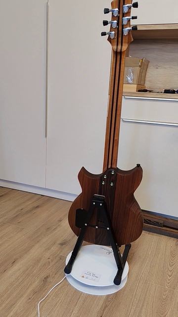 Мастерская на диване Gray Dog Custom Garage