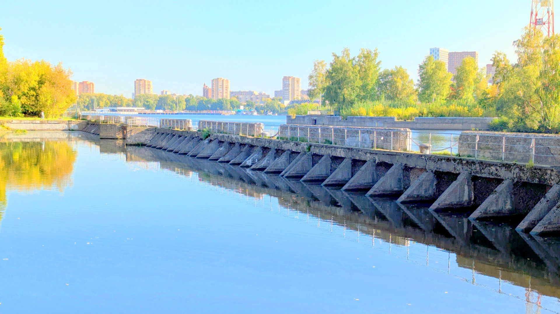 Отводной канал