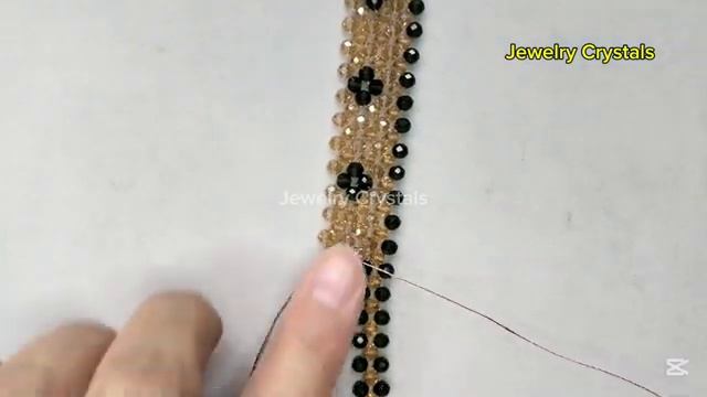 Колье и ожерелья
