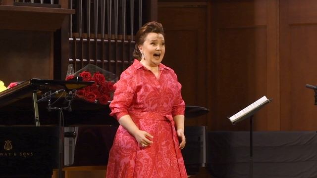 Елена САВЕЛЬЕВА