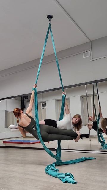 Aerial Silks Duo/Воздушные полотна дуэт