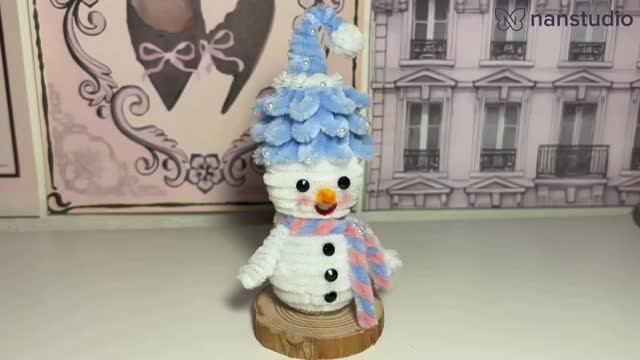 НОВОГОДНИЕ ПОДЕЛКИ ИЗ СИНЕЛЬНОЙ ПРОВОЛОКИ