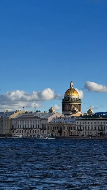 Пешком по Петербургу