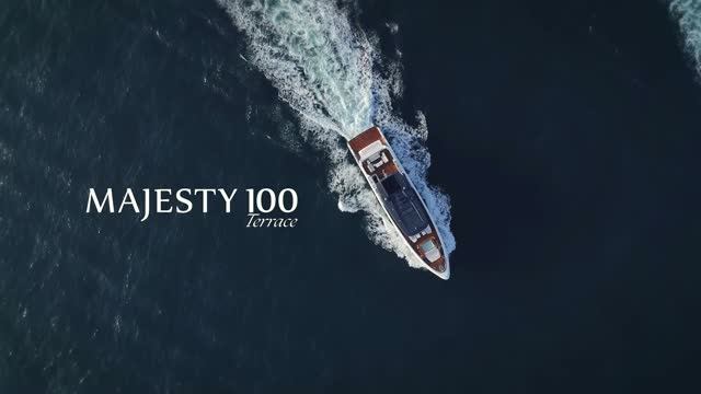 Яхты Majesty / верфь Gulf Craft