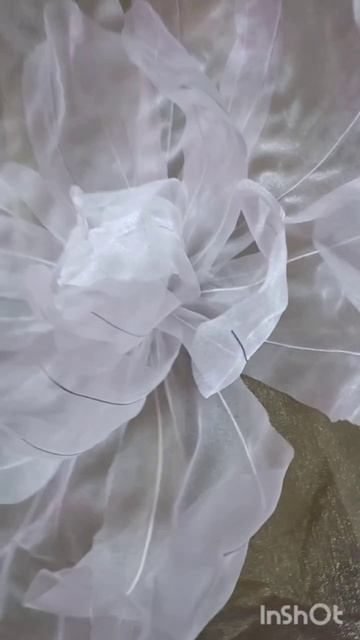 Цветы из ткани (броши, чокеры)