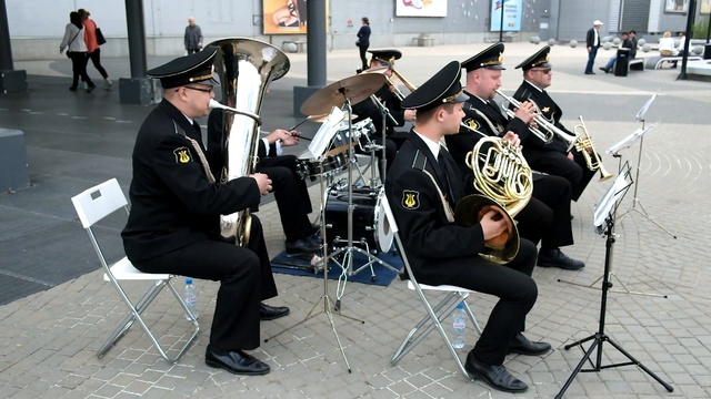 песня "Катюша"  - морской военный оркестр