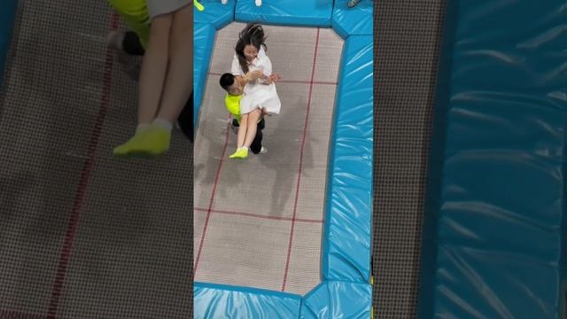 ПРЫЖКИ НА БАТУТЕ | Trampoline Jumping  | Смешные видео | Funny Videos #4 #poseitv #shorts #шортс