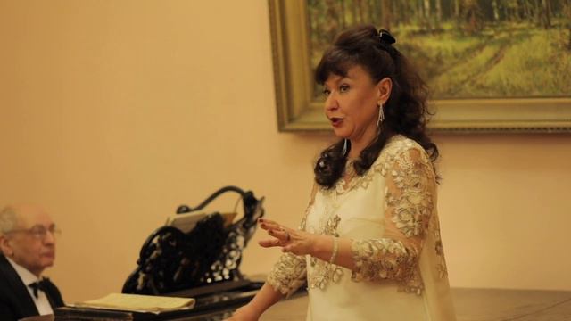 Елена Кланг контральто