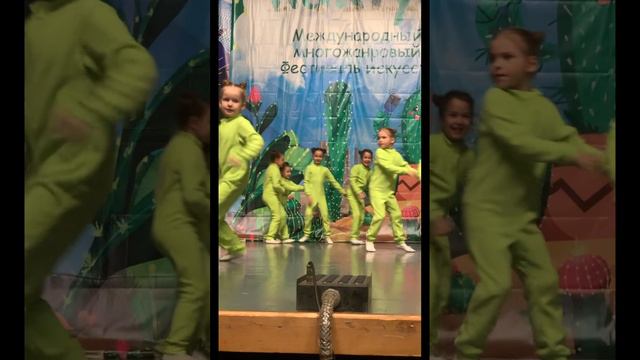 Касперы танцуют!