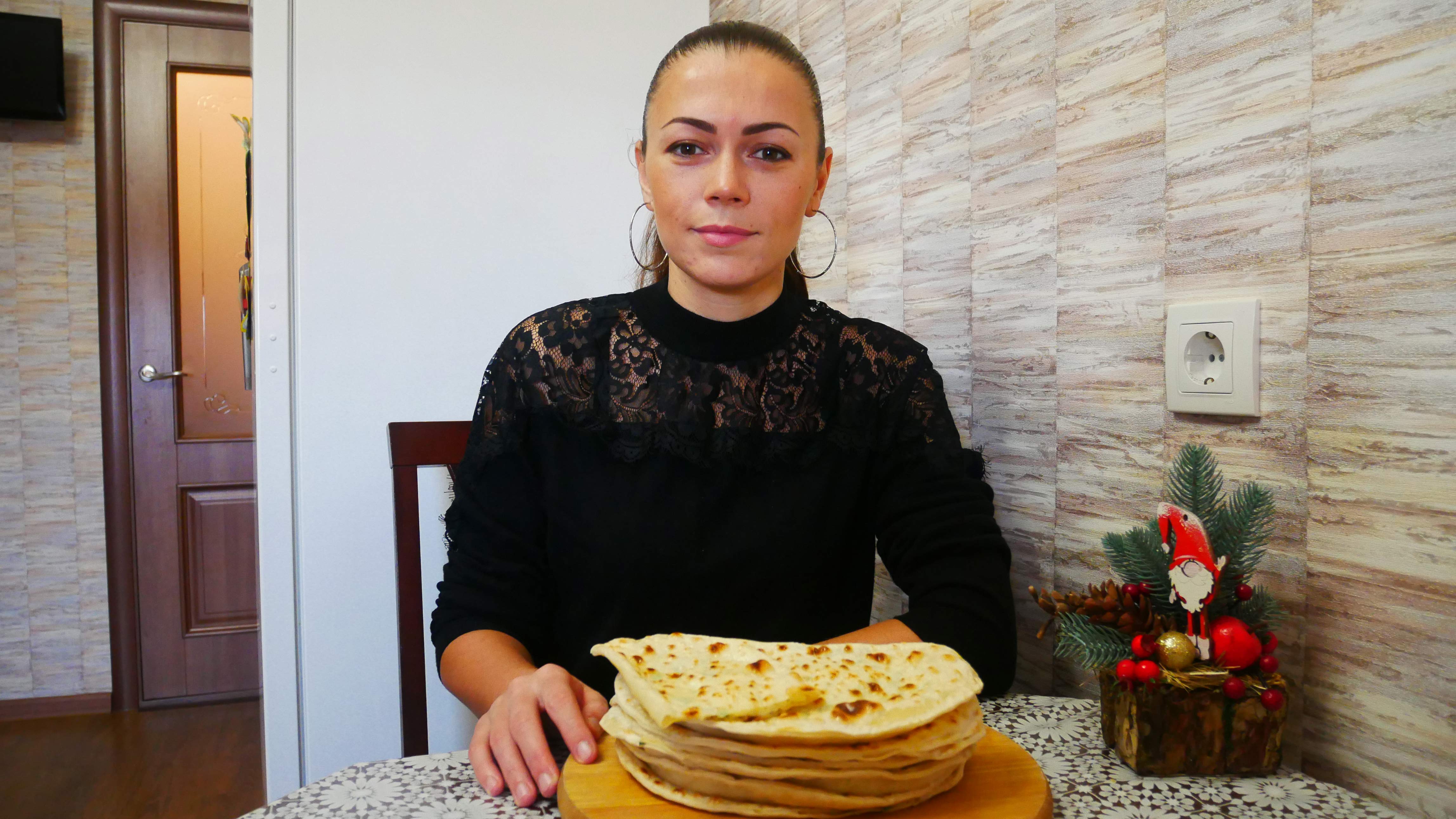 Лепешки на СКОВОРОДЕ на ВОДЕ с СЫРОМ и ЗЕЛЕНЬЮ  Вкусно, быстро и доступно!