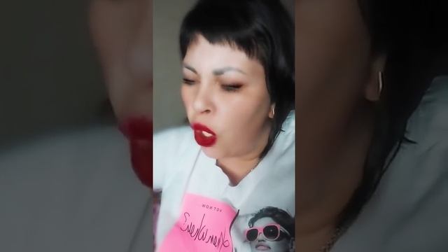 Анекдот про напористого гинеколога и скромную женщину