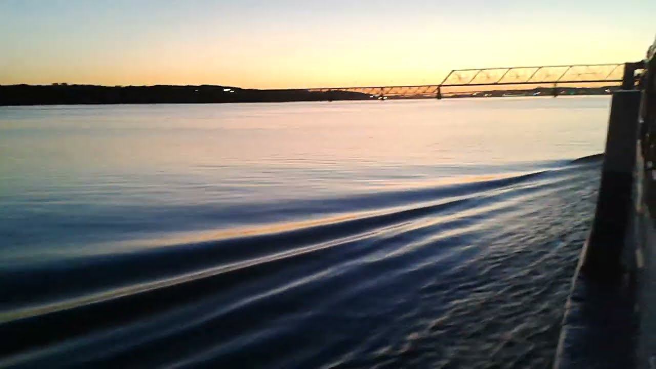 Кострома. Закат на Волге. На теплоходе Москва-52. Май 2018 года