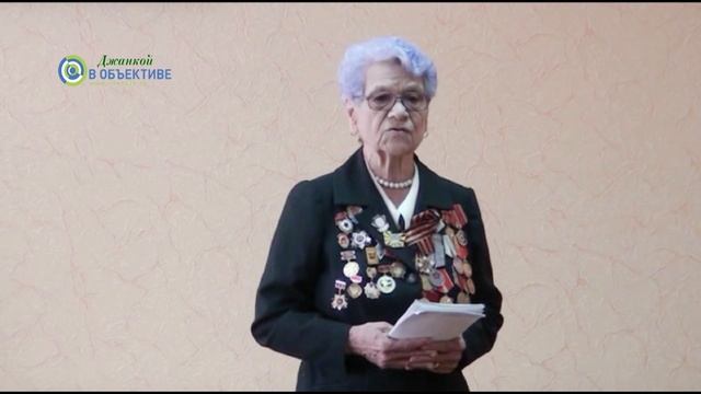 Хор ветеранов в военном госпитале в Симферополе. Джанкой  2015.mp4