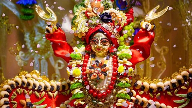 💖Этот Киртан Доставляет Величайшее НАСЛАЖДЕНИЕ 😍Кто Слушает МАНТРЫ Прославления КРИШНЫ и РАДХУ💙