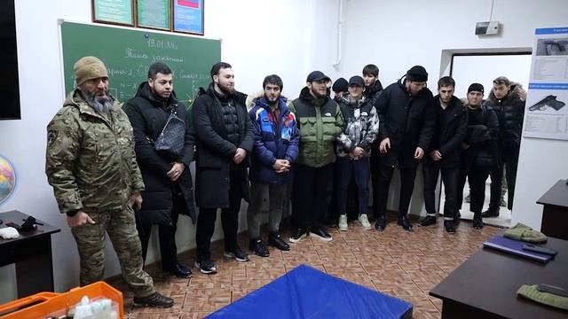 «Студенческий десант» посетили спецполк им. Героя России А.А. Кадырова МВД по ЧР