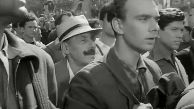 Он погиб на войне