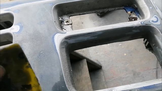 Ниссан мистраль . № 1 расчистка бампера.