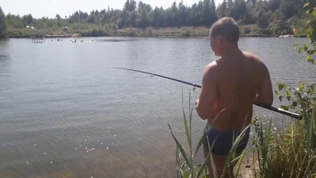 Рыбалка на пруду, озере на папловок 2021